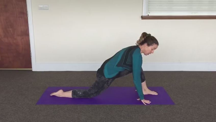 hip-flexor-stretch-kneeling - Jane Mackenzie's Pilates Hythe and Folkestone